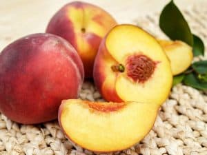 How to Store Peaches – Keeping Your Fruit Fresh! - Northern Nester